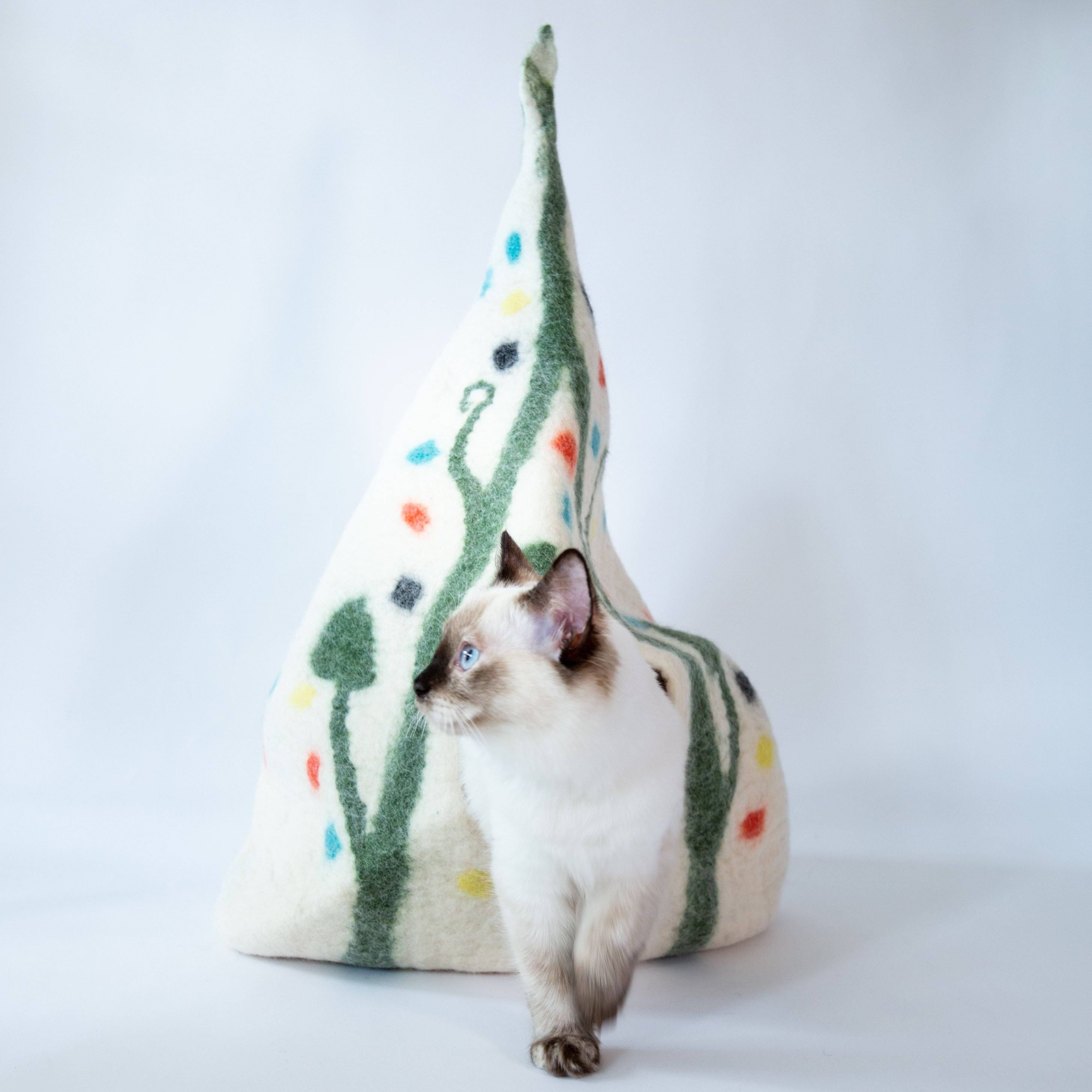 Ocean Blue & White Cat Cave – Cat Cave Co